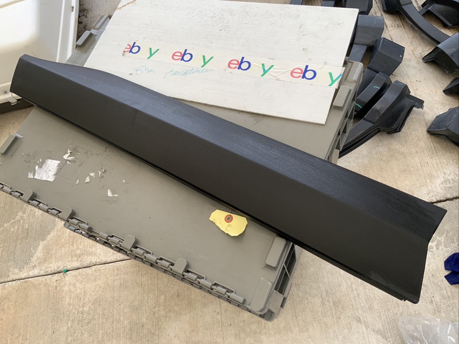 2019 -2023 TOYOTA RAV4, PRIME LEFT FRONT DOOR LOWER MOLDING 75074-0R070 ...