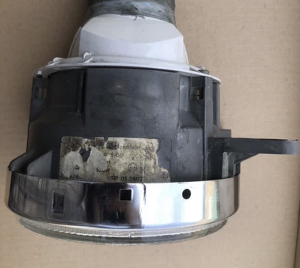 BMW E34 E32 Smile Low Beam Headlight Outer Left HELLA 63121390275 ...