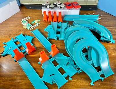 Vintage 1960s IDEAL MOTORIFIC Cars & Bodies w/ Elevated Highway Track ...