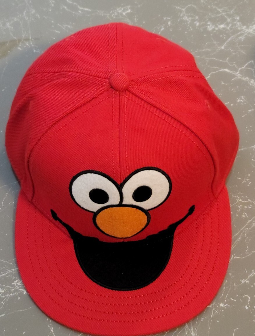 Elmo Red Fitted Sesame Street Ball Cap~Size 7.5 - Gem