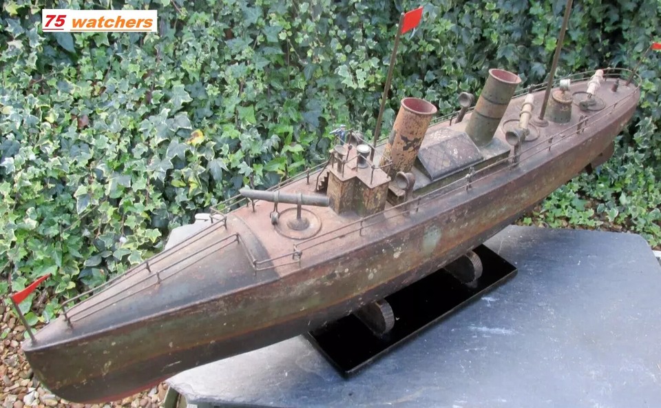 1902 Marklin 75cm clockwork wind-up torpedo boat No72 original motor ...