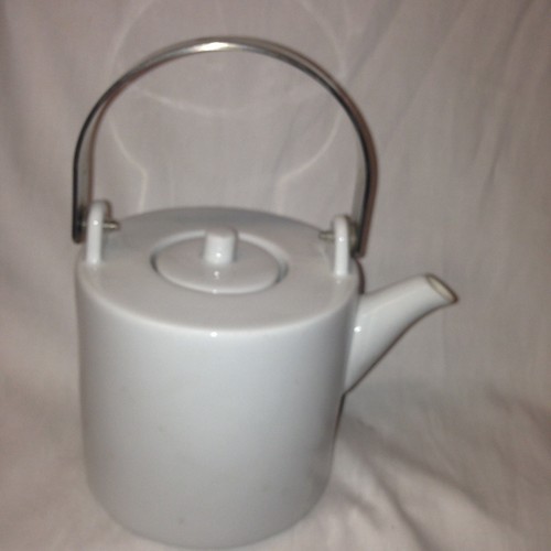 ASA SELECTION GERMANY PORCELAIN GEOMETRIC TEAPOT 26 OZ METAL HANDLE ALL ...