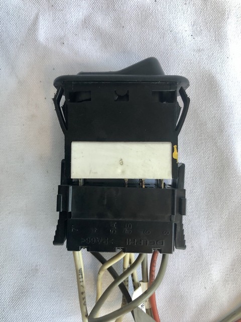 Peterbilt 387 Engine Brake Switch 16-09121 8-pin Good for sale online ...