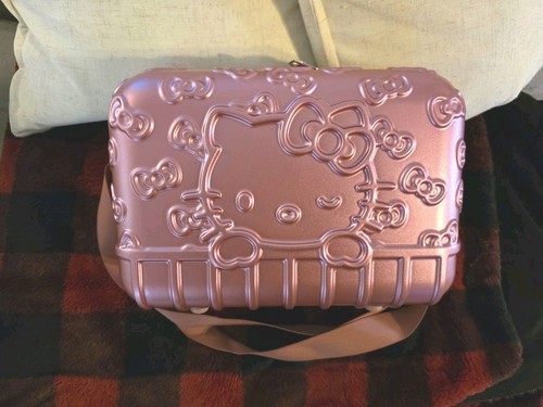 Hello Kitty Travel case | eBay