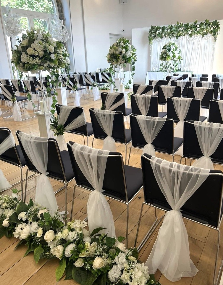 4 X White And Green Floral Wedding Aisle Runners Decor For Sale - £199 ...