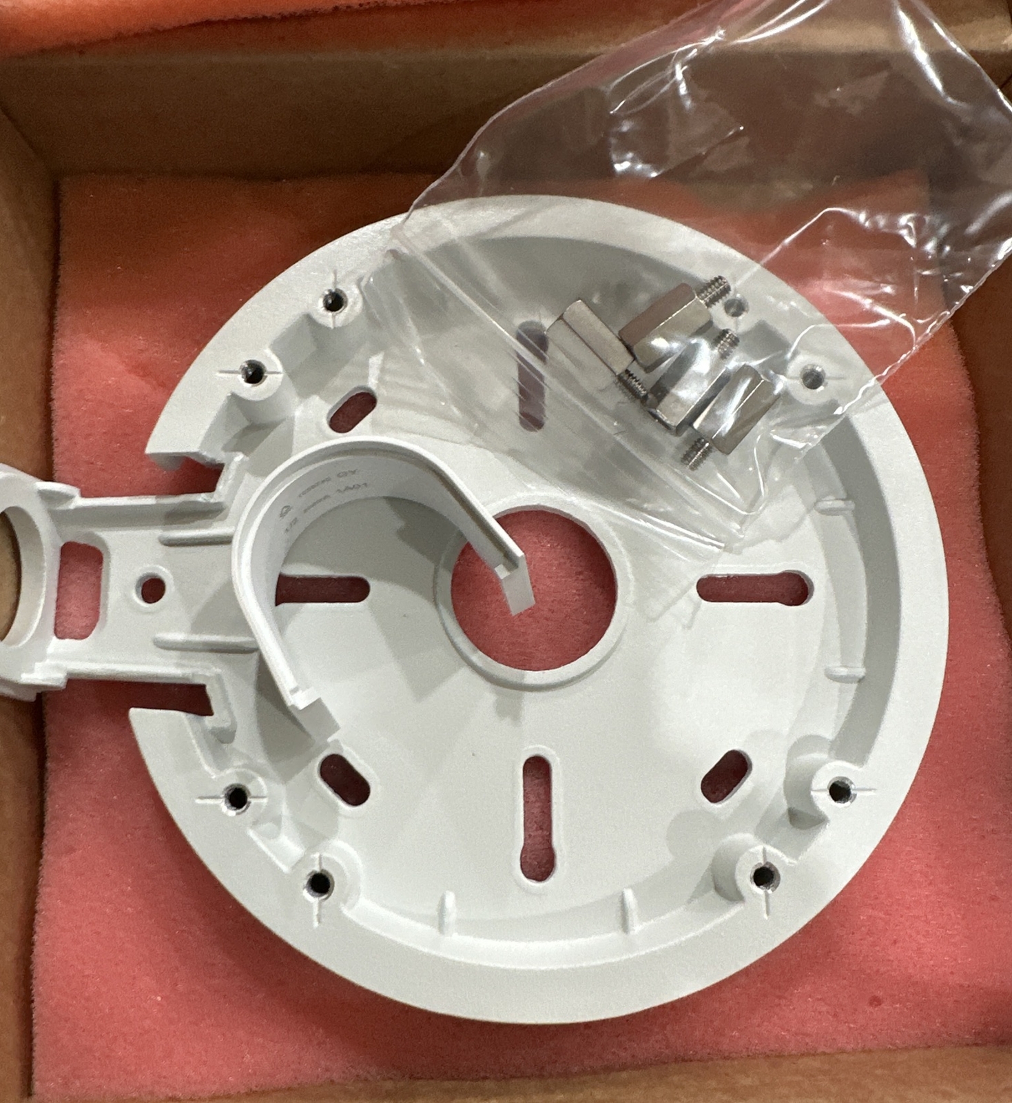 NEW Axis Communications T94F01P Conduit Backbox for Axis M30 & P14 5504 ...