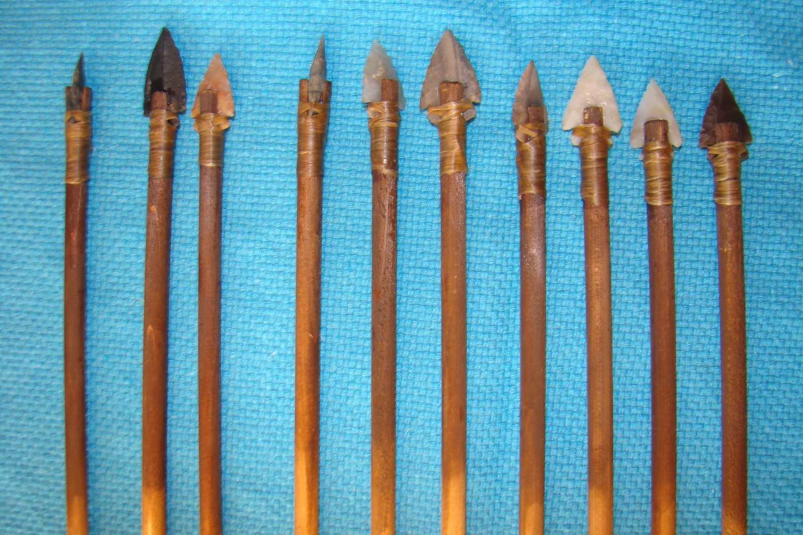 8 eight Handmade Navajo Arrows Stone chipped Arrowheads GREAT ARROW ...