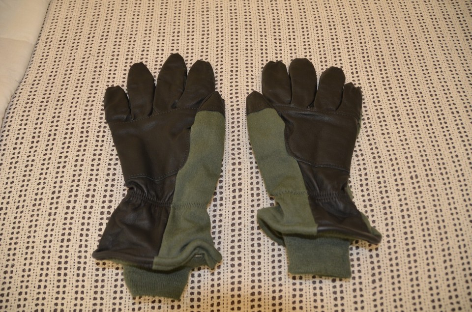 Military Intermediate Cold Flyer’s Gloves Size Mismatch NSN 8415-01-446 ...
