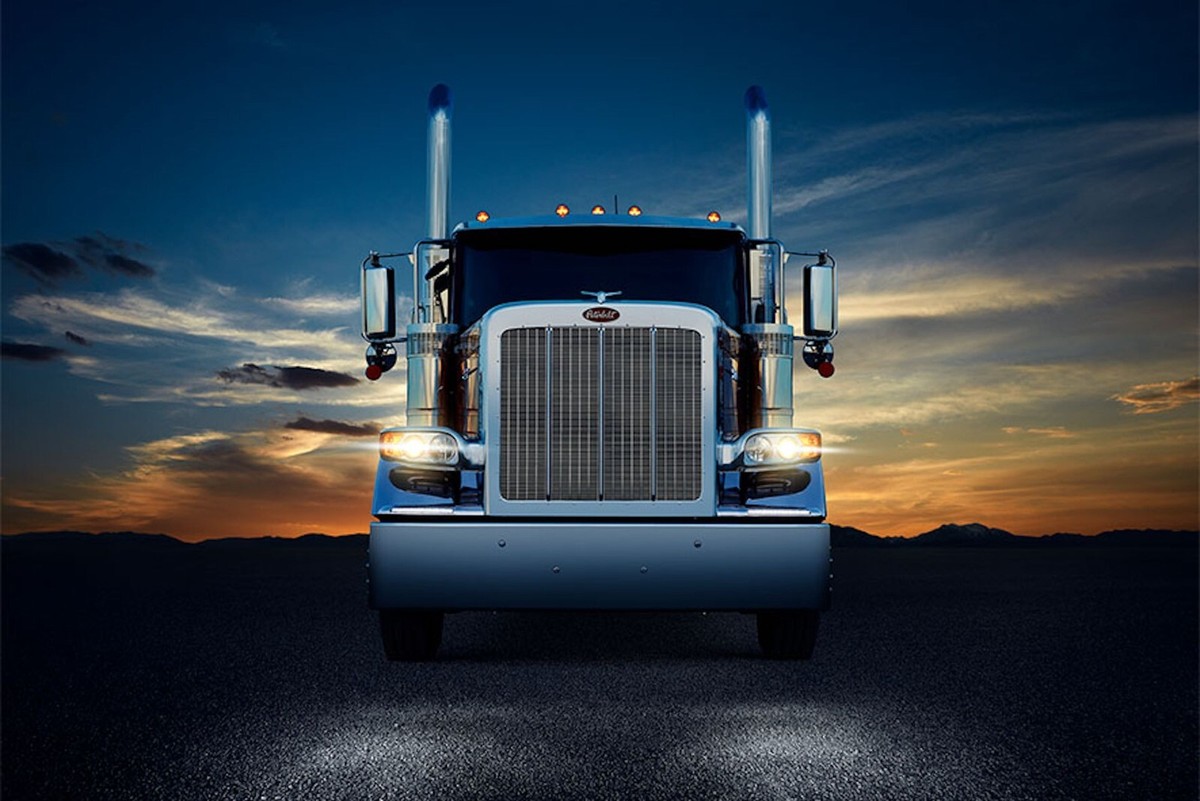 Peterbilt Wallpaper Border