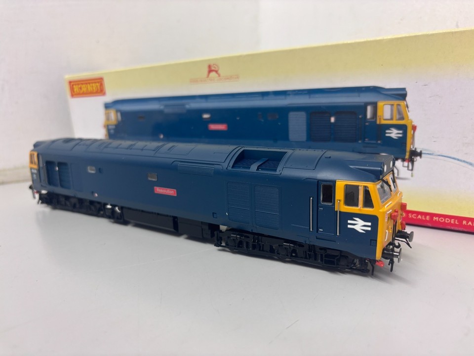 Hornby R2348 Class 50 50018 'Resolution' BR Blue - OO - Boxed | eBay UK