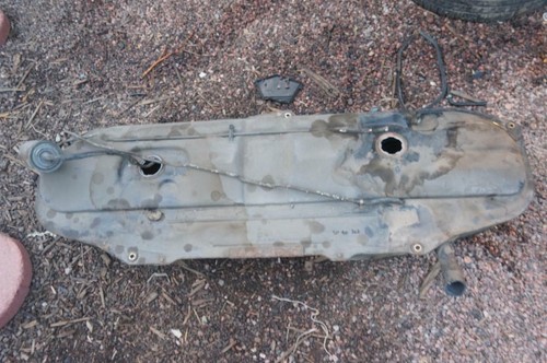 *Dented* OEM BMW E30 Late Model Petrol Fuel Gas Tank 89-91 325i 325ix ...