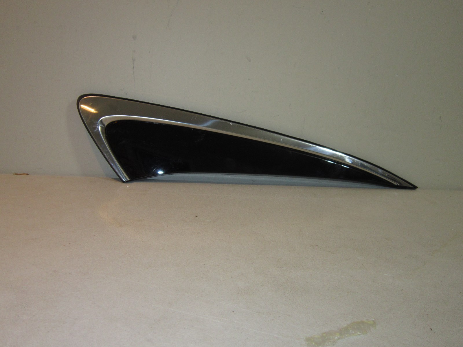 TOYOTA CAMRY 2015 16 2017 RIGHT SIDE PILLAR MOULDING PANEL TRIM OEM ...
