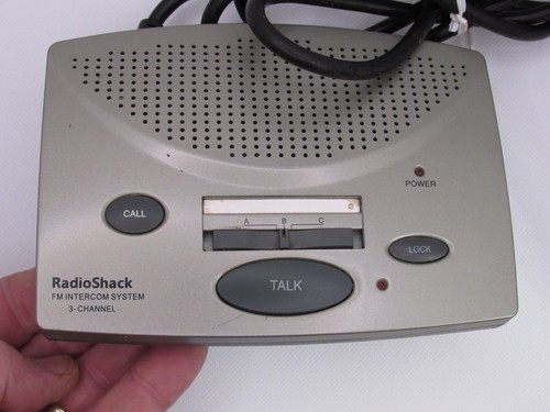 Radio Shack FM 3 Channel Wireless Intercom System Advance #43-3105 ...