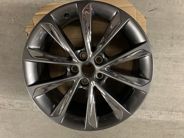GENUINE GM ALLOY WHEEL RIM FOR 13-18 CADILLAC XTS (PN 22894669) | eBay