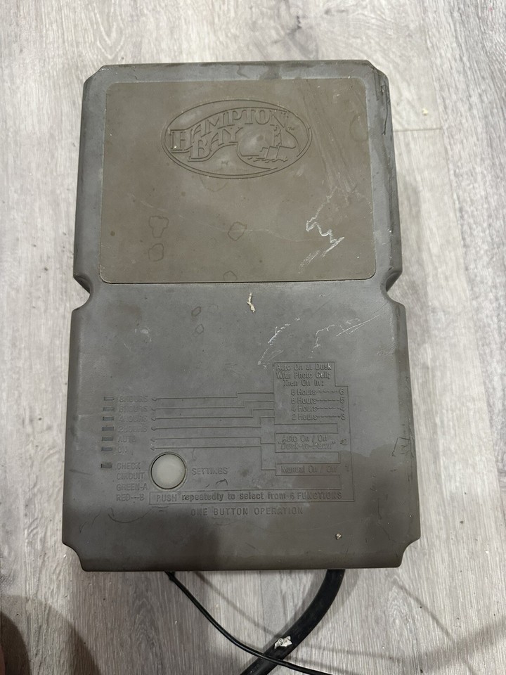 Hampton Bay 600W Low Voltage Landscape Lighting Digital Transformer ...