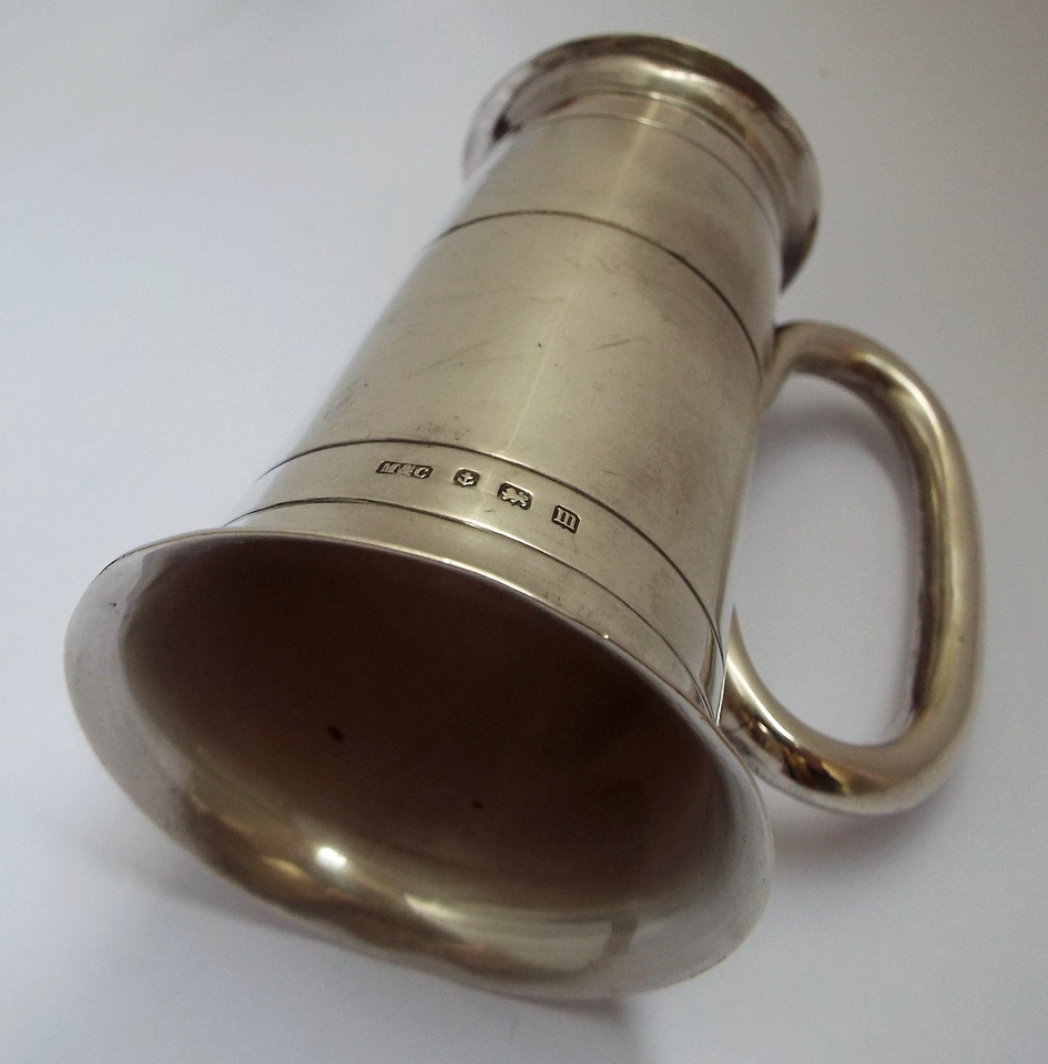 LOVELY RARE CASED ANTIQUE 1911 SOLID STERLING SILVER JIGGER SPIRIT SHOT ...