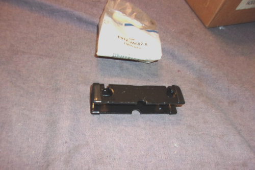 E0TZ-2A602-A - 90,05 F150, F250, E250. park brake equalizer bar. ORIG ...