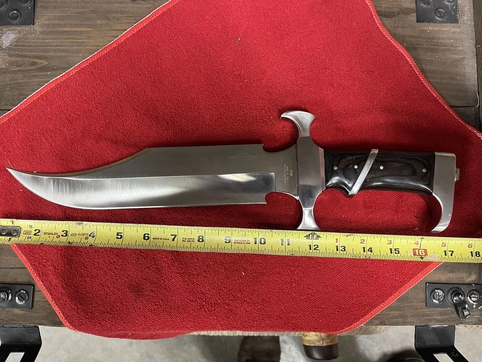 Gil Hibben 2011 Eclipse Bowie Autographed 1812/3000. With Winchester ...