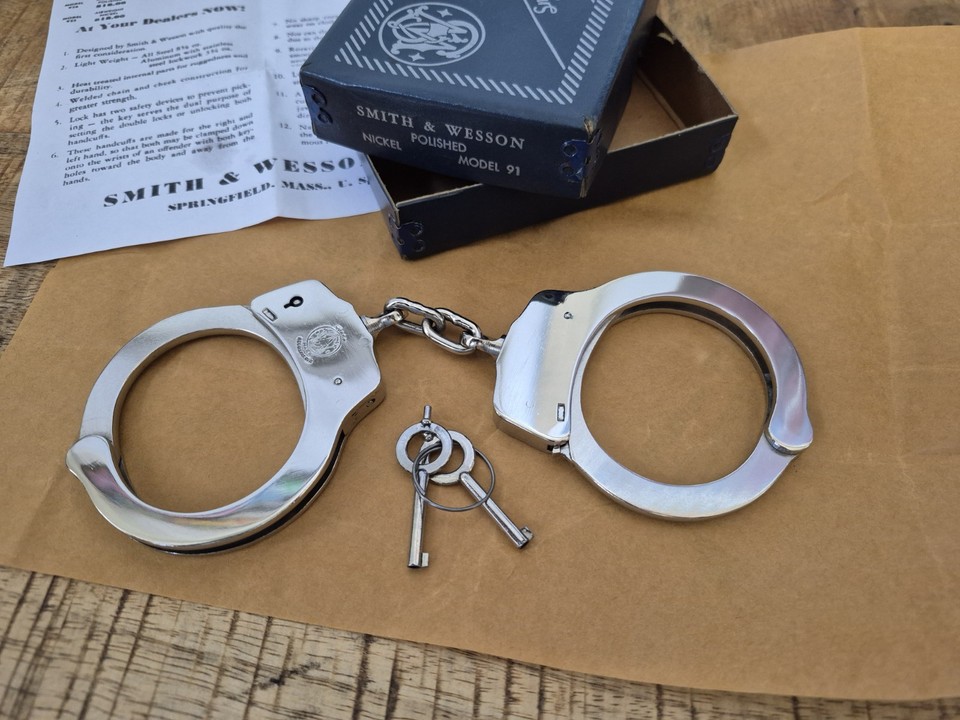Smith & Wesson Model 91 Handcuffs Factory Polished 1970's, Dead Stock ...