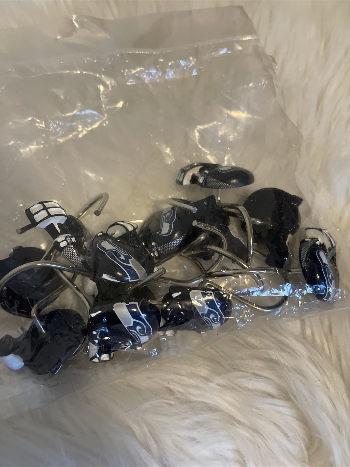 NFL Seattle Seahawks Football Helmet Shower Curtain Rings Hooks 12pcs ...