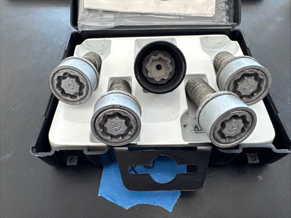 Mercedes Benz Wheel Lock Kit B66470155 Code 301 | eBay