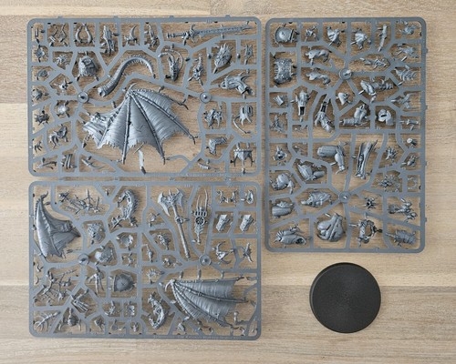 Daemon Prince - Chaos Space Marines - New on Sprue - US Import Tax ...