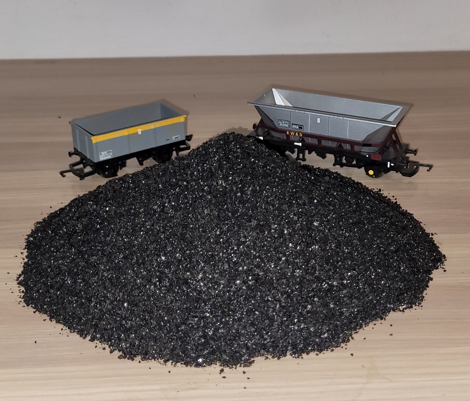 Coal for Model Railway Trains Scenery & Landscapes OO 00 gauge 1kg ...