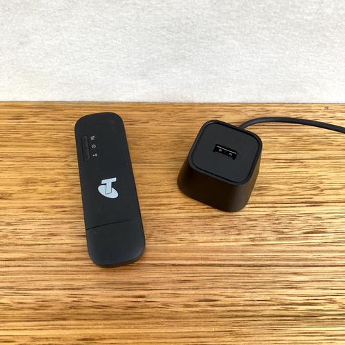🕊 Huawei Telstra 4GX USB PRO USB Modem Mobile Broadband + Dock Station ...