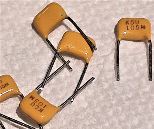 25 Pieces of KEMET C330C105M5U5CA 1.0uF 50V Z5U Radial leaded Ceramic ...