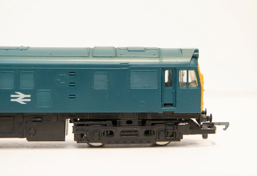 Hornby R068 Class 25 Diesel Locomotive No 25247 British Rail Blue ...