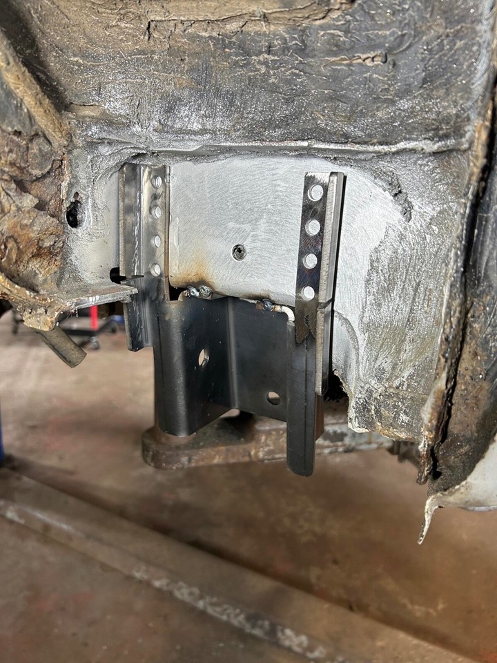 VW T4 Rear Suspension Mount Trailing Arm Hanger Repair Panel Jacking ...