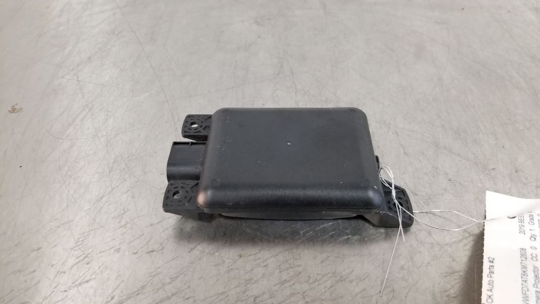 19 2019 VW VOLKSWAGEN BEETLE OEM PASSENGER RIGHT REAR BLIND SPOT RADAR ...