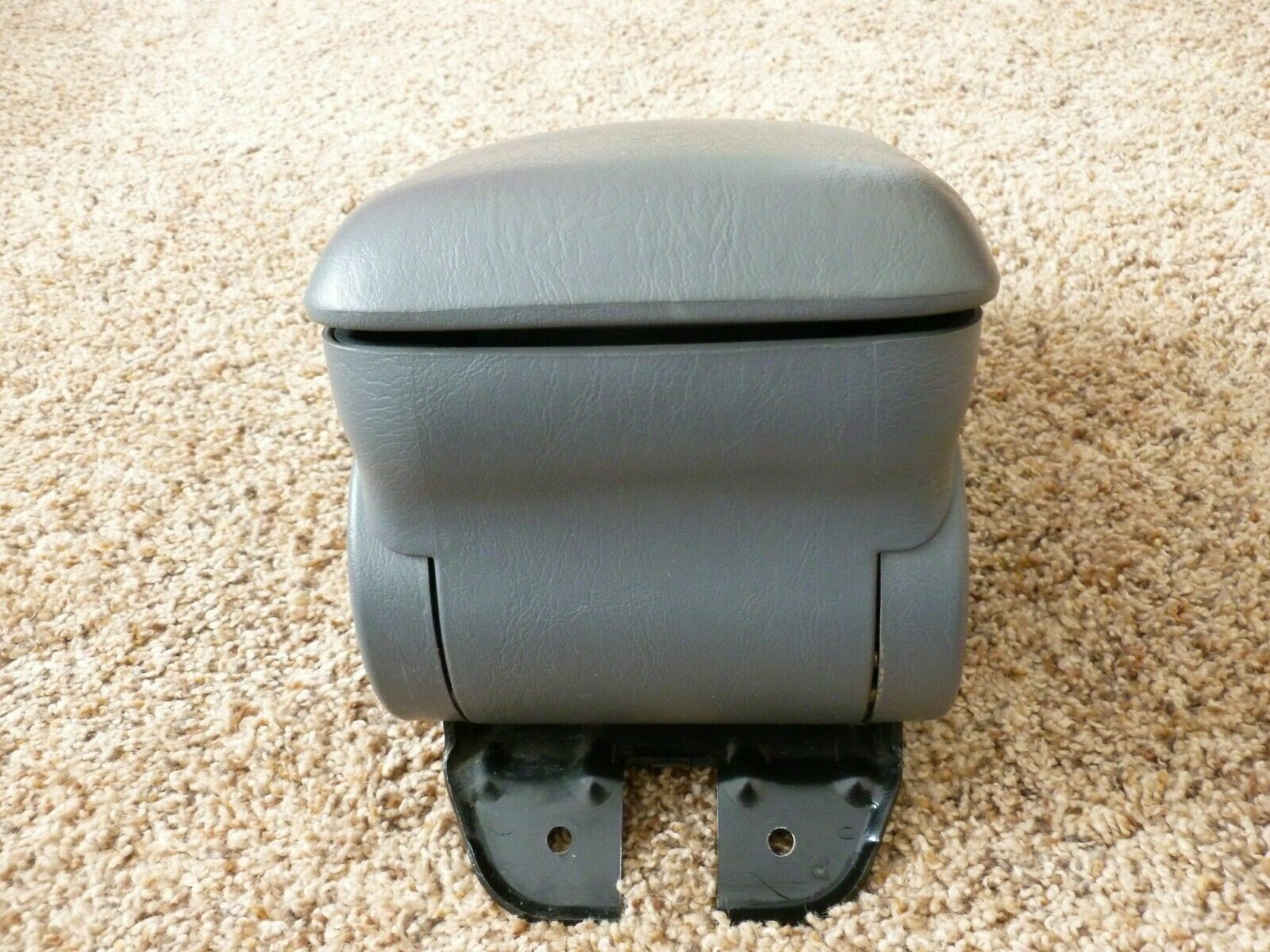 GREY Ford Focus Arm Rest lid Center Middle Console armrest 2000-2007 ...