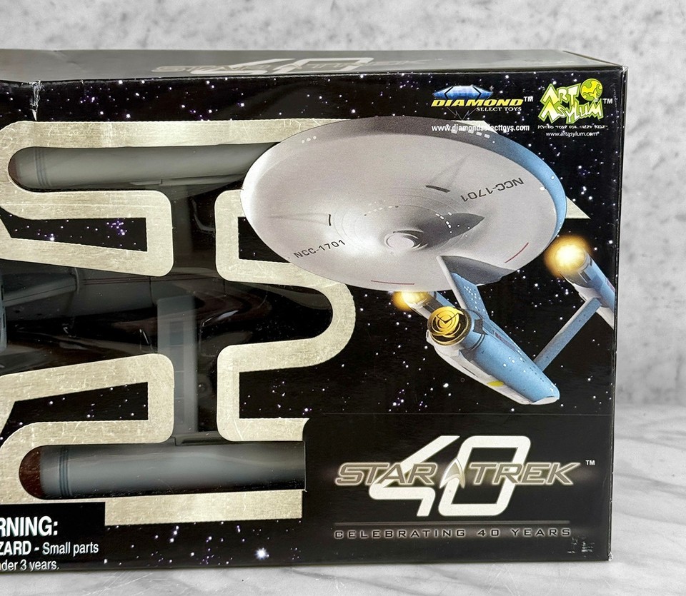 Star Trek 40th Anniversary U.S.S. Enterprise NCC-1701 16" Electronic ...