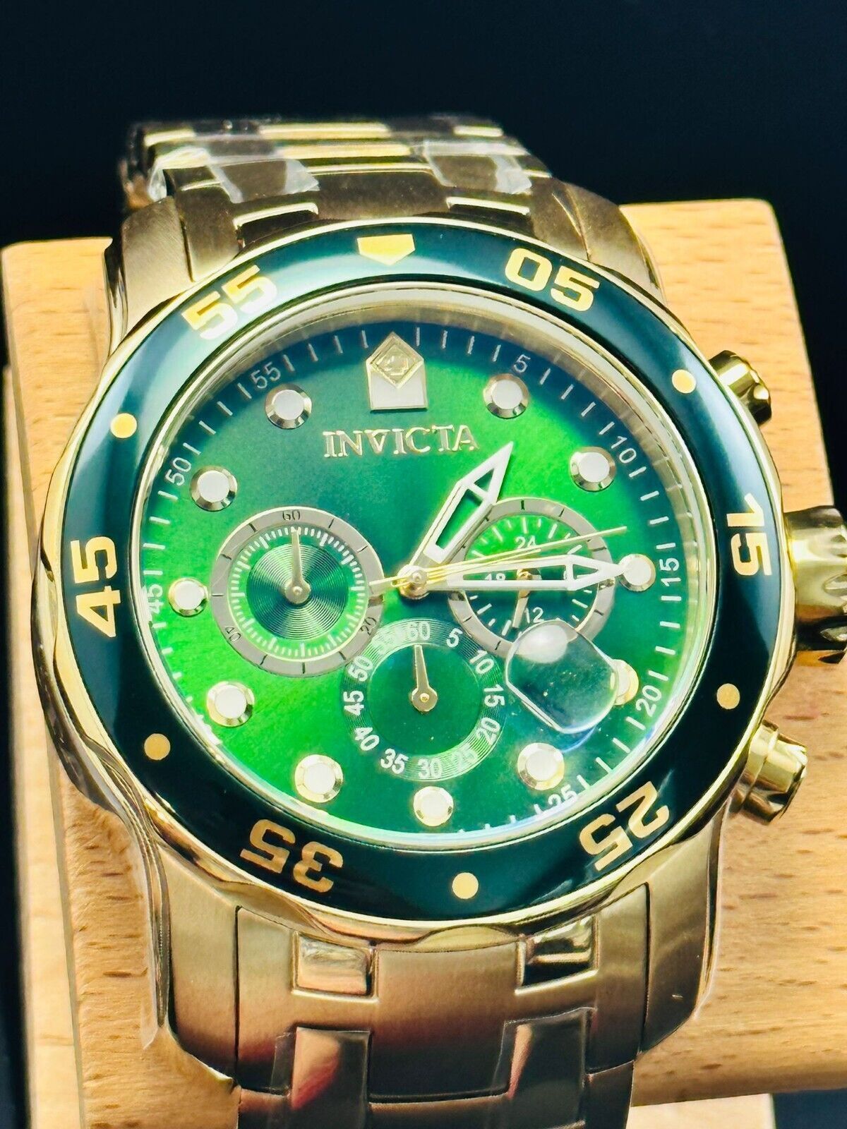 Invicta Pro Diver Green Dial Quartz 18K Gold Plated Men's Steel Watch ...