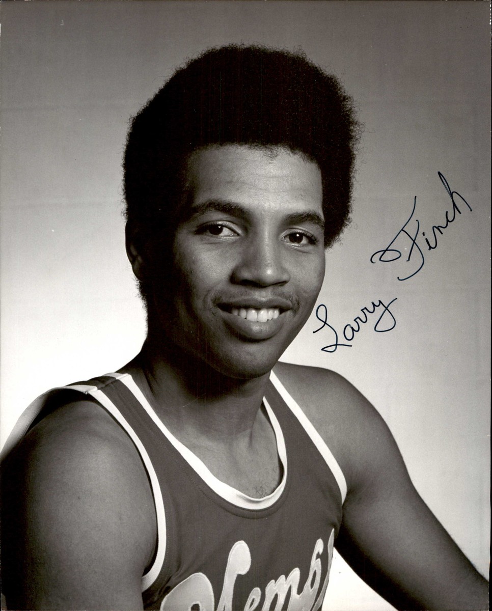 Larry Finch's Instagram, Twitter & Facebook on IDCrawl