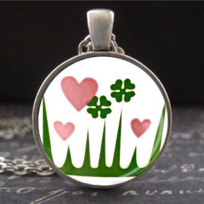 Pyrex Pattern Lucky In Love Vintage Inspired Art Necklace Clover Heart ...