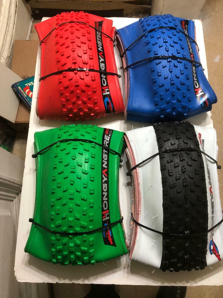Pair(2) of HY 26" X 4'' Foldable, Color Tire with 40 TPI (Stand Out ...