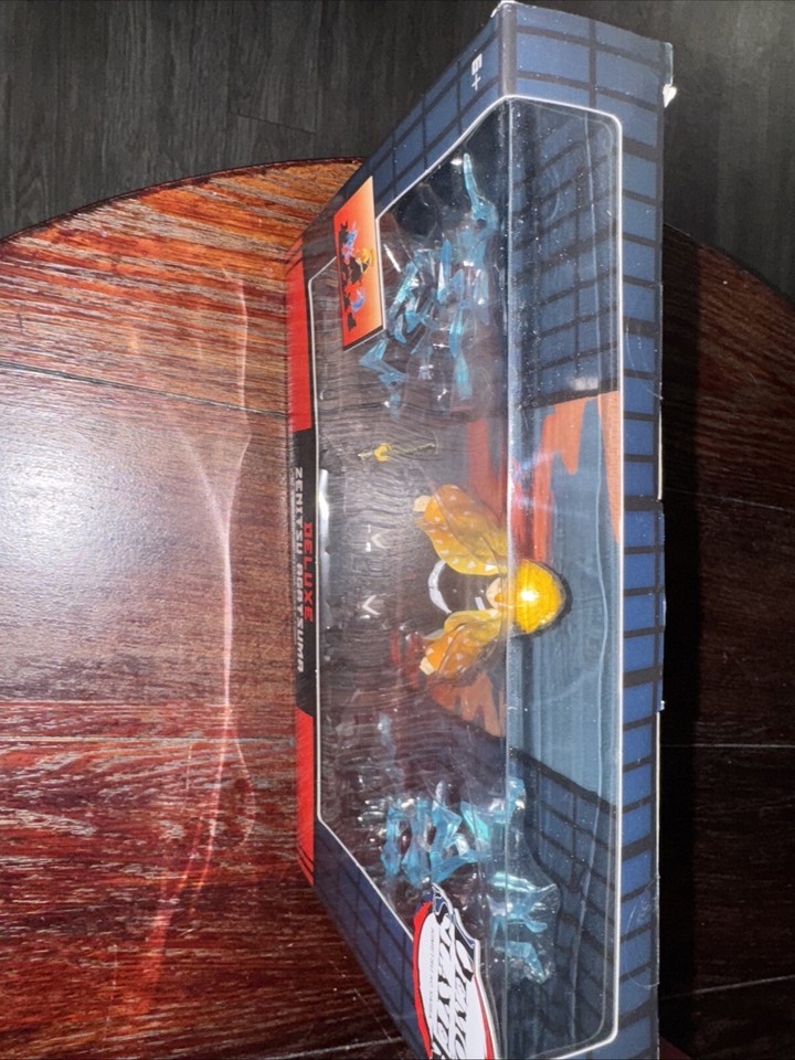 Demon Slayer- DELUXE ZENITSU AGATSUMA 2023 McFarlane Thunder Breathing ...