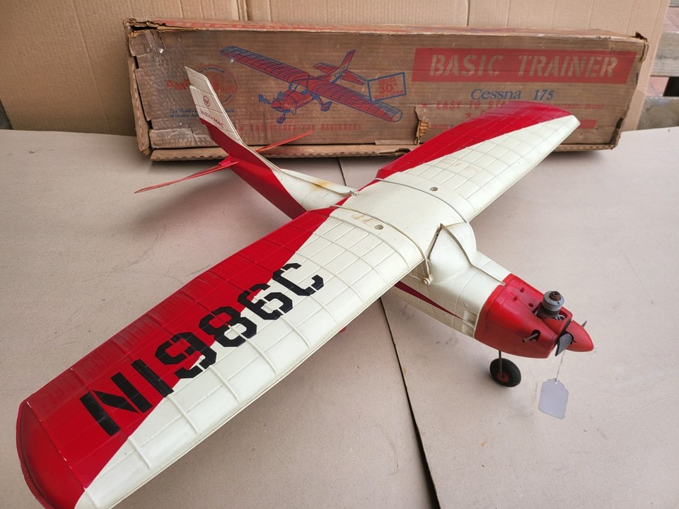 No tin toy AMF Models-USA 1960's CESSNA 175 with real engine complete ...