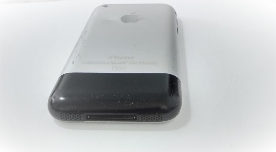 Apple iPhone 1st Generation - 16 GB - Black - A1203 (GSM) Collectable ...