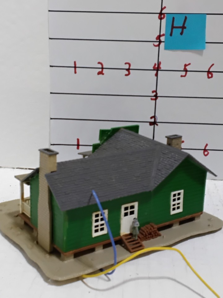 HO GENERAL STORE LIGHTED H 250 | eBay