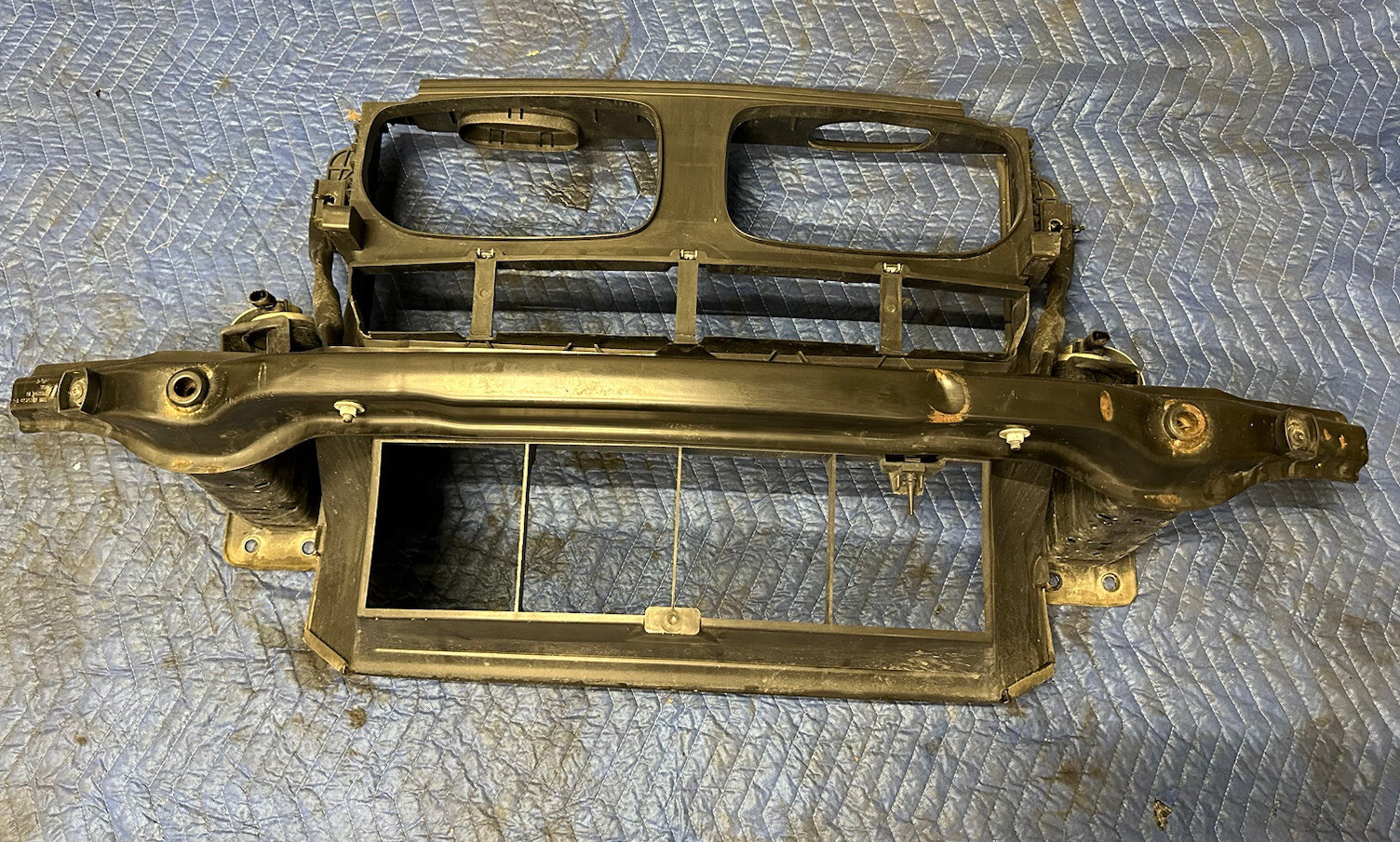 07-10 BMW X5 E70 3.0L RADIATOR CORE SUPPORT BRACKET W/ REINFORCEMENT ...