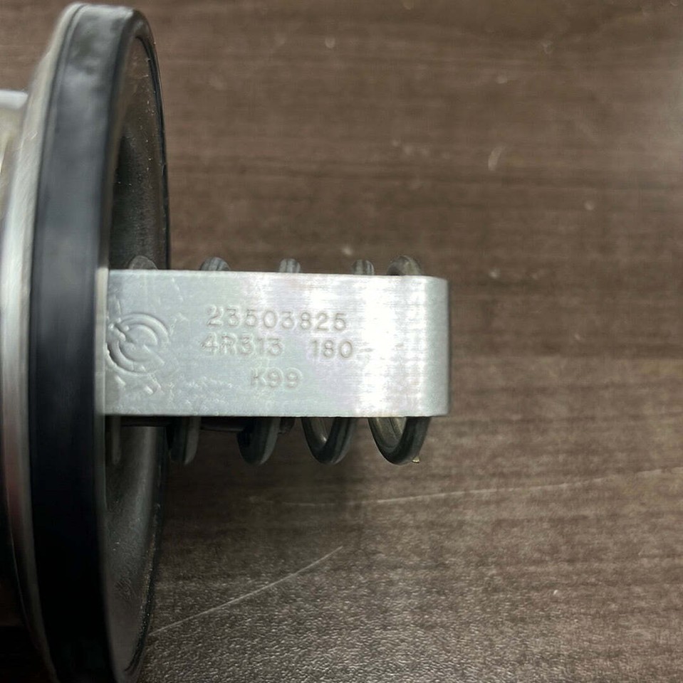 Detroit Diesel 23503825 Thermostat 180 | eBay