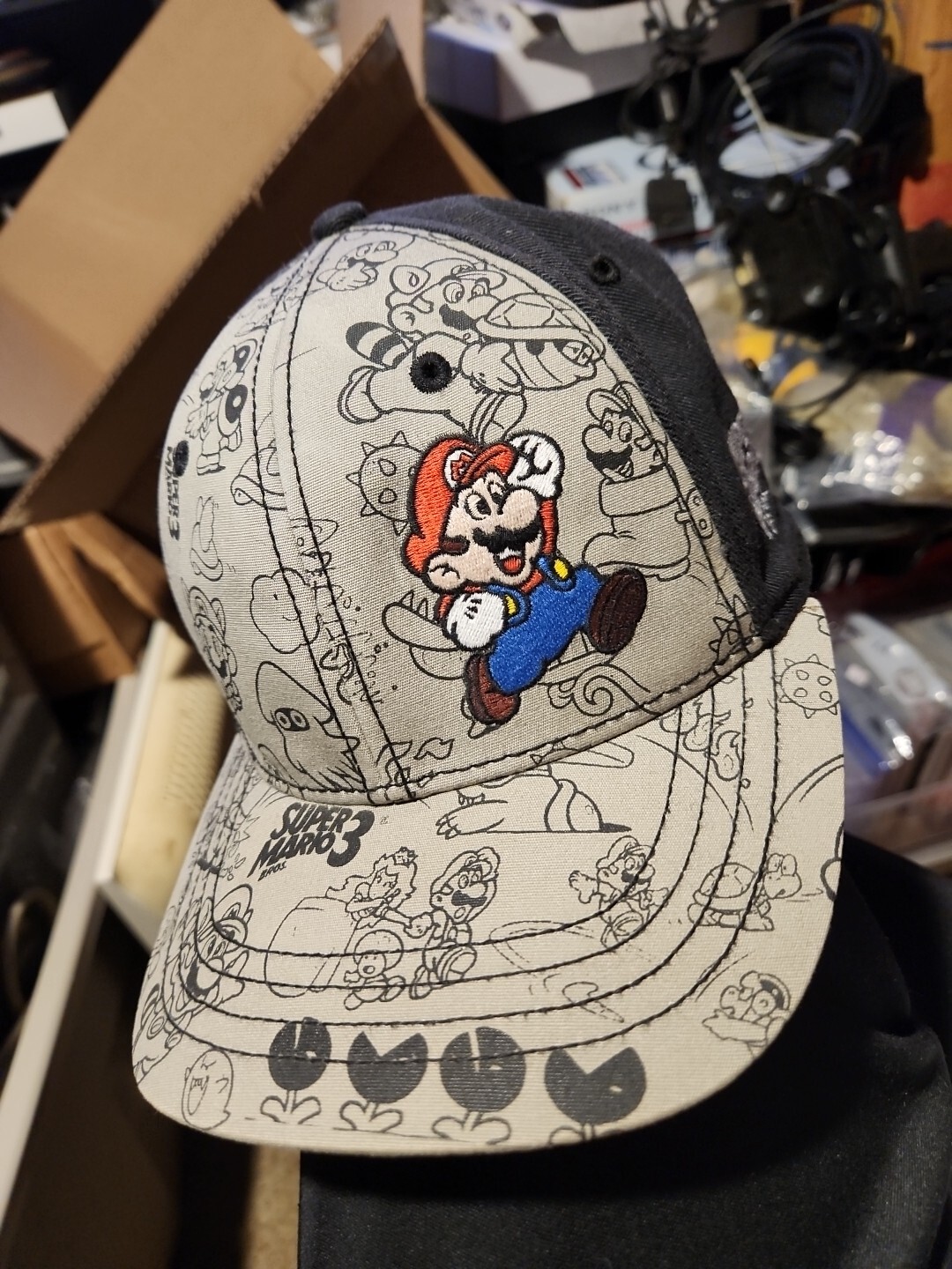 Super Mario Bros 3 Super Nintendo All over pattern Ha… - Gem