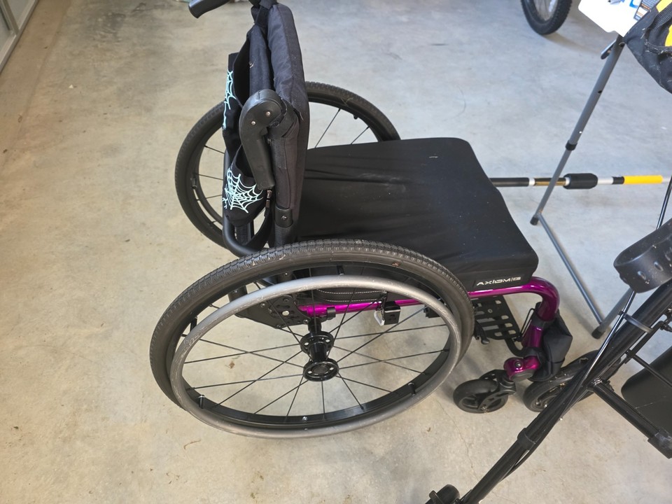 Purple Ki Rogue 2 custom manual wheelchair, 16im seat, 24in popoff ...