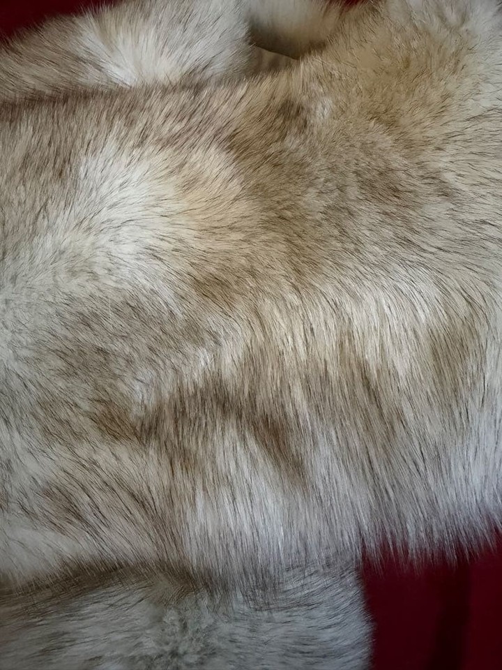 SAGA FOX Fox Fur Shawl Stole White Gray Volume Style | eBay
