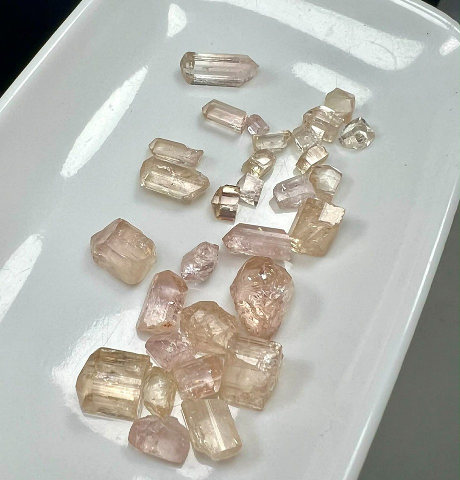 130 Carat Ultra Rare !!! Imperial Katlang Topaz Crystals Lot @PAK | eBay
