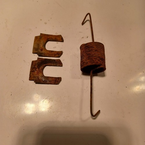 GENUINE HOLDEN BRAKE HOSE SPRING & RETAINER CLIP x2 MONARO HK HT HG GTS ...