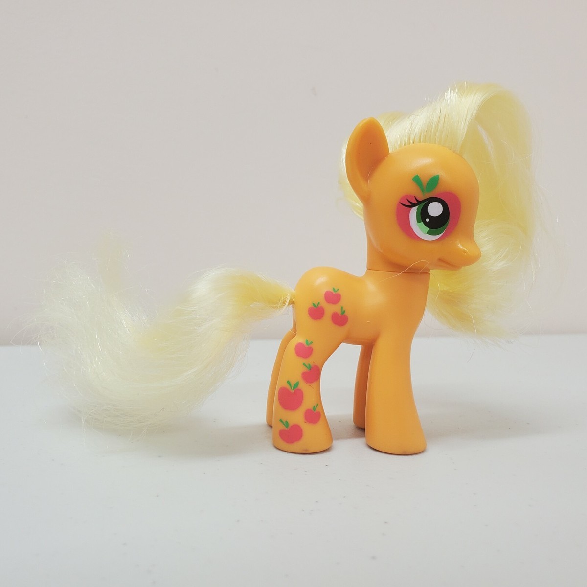 My Little Pony Applejack Cutie Mark Characters In Friendship Is Magic: